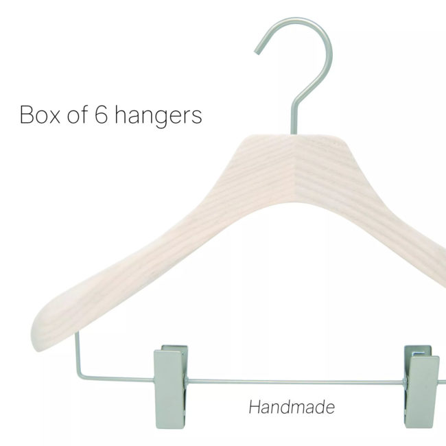 Buy luxury hangers for a high-end dressing-room